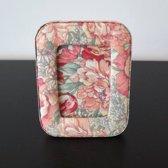 Stanley Paper Company Inc. | Accents | Pink Floral Picture Frame ...